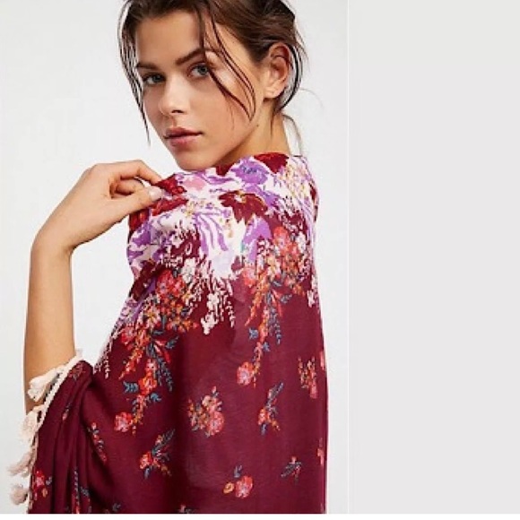 Free People | Other | Free People Bali Wrapped In Blooms Red Shaw Nwt ...
